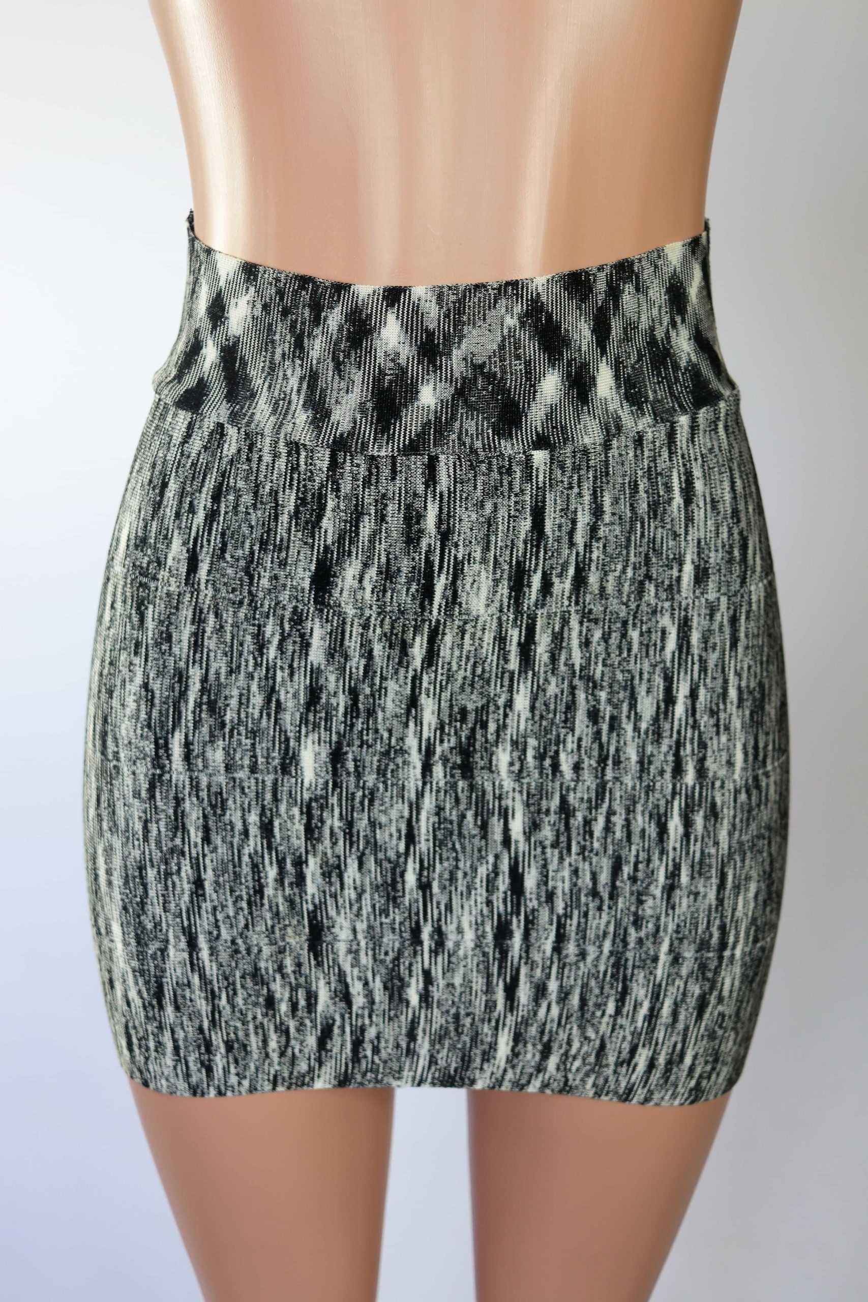 Andre Shorts - High rise blue cuffed denim ripped shorts.